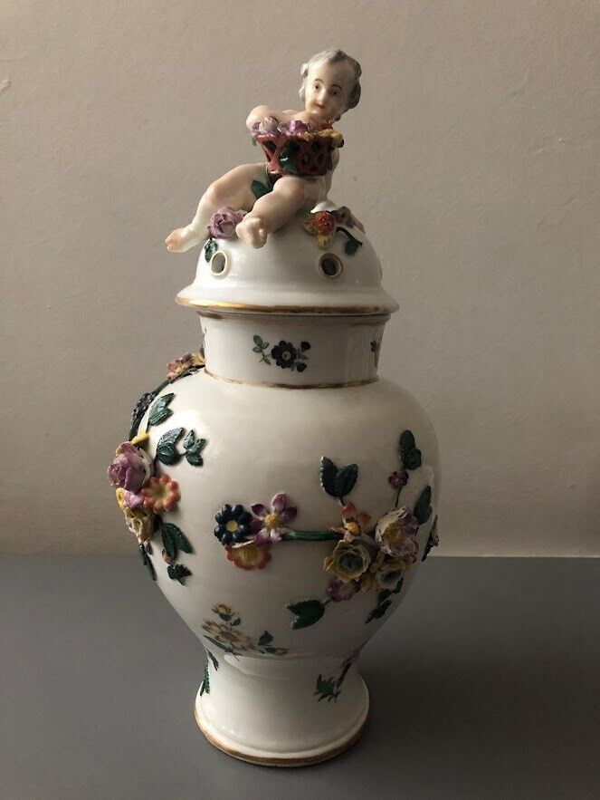 Hochst Porcelain Potpourri circa 1760 – Precious Porcelain