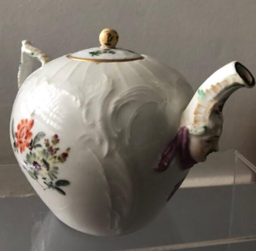 KPM Berlin Maskaron Teapot 18th C – Precious Porcelain